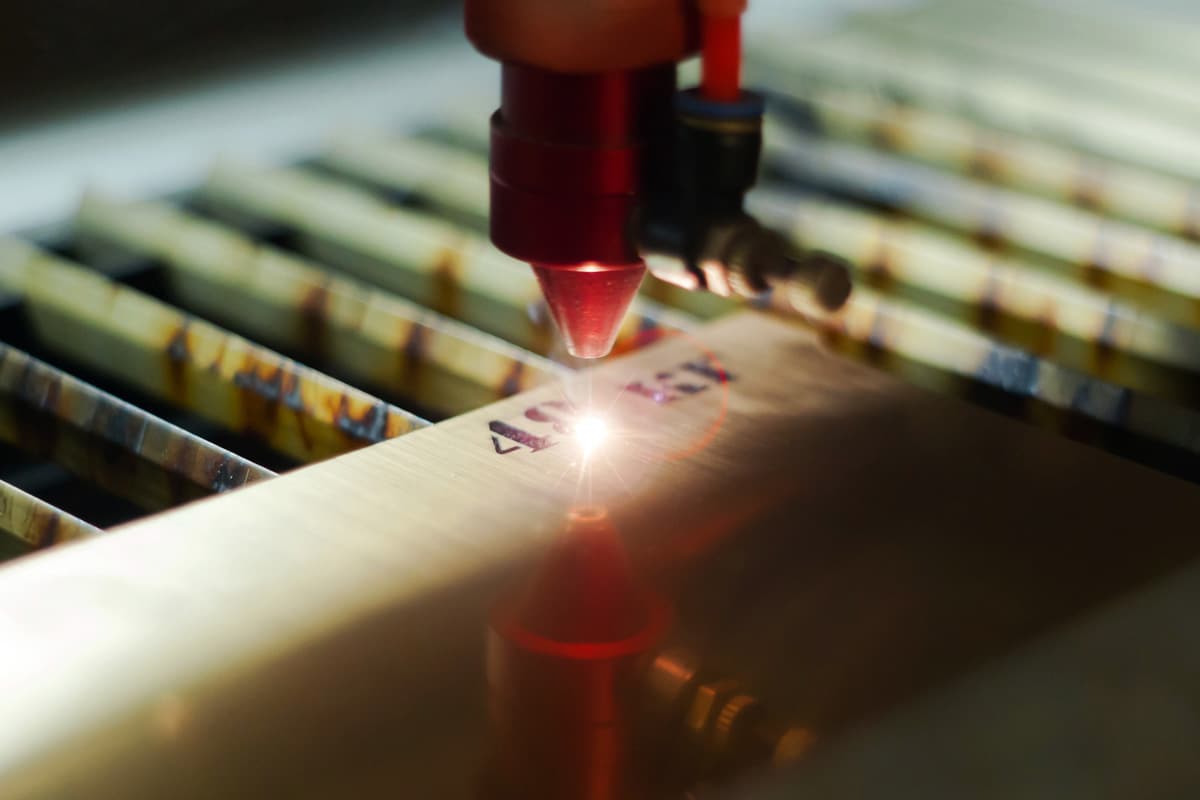 Como obter alto contraste na marcação a laser - AccTek Laser