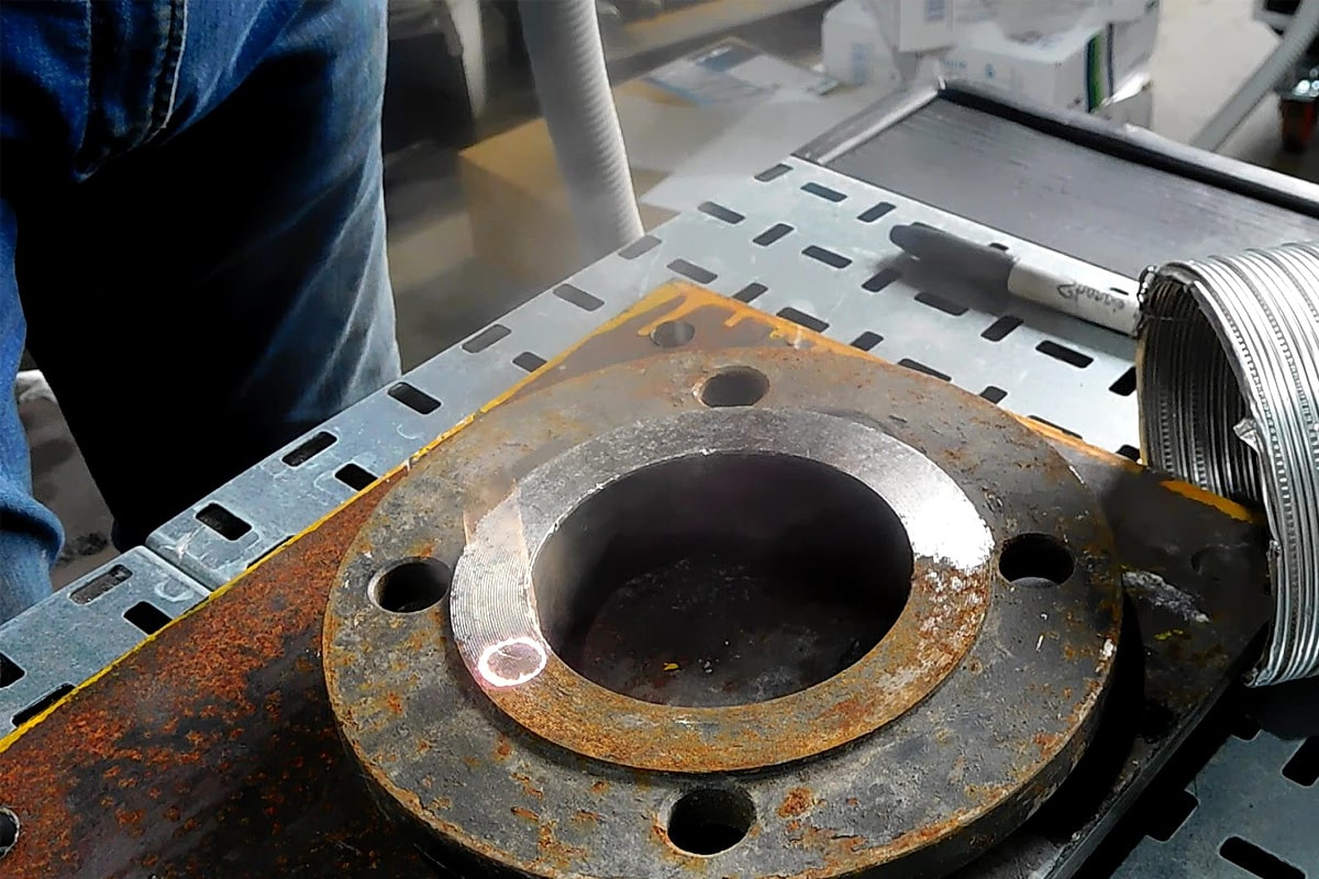 Advantages and Limitations of Pulse Laser Cleaning Machines - AccTek Laser