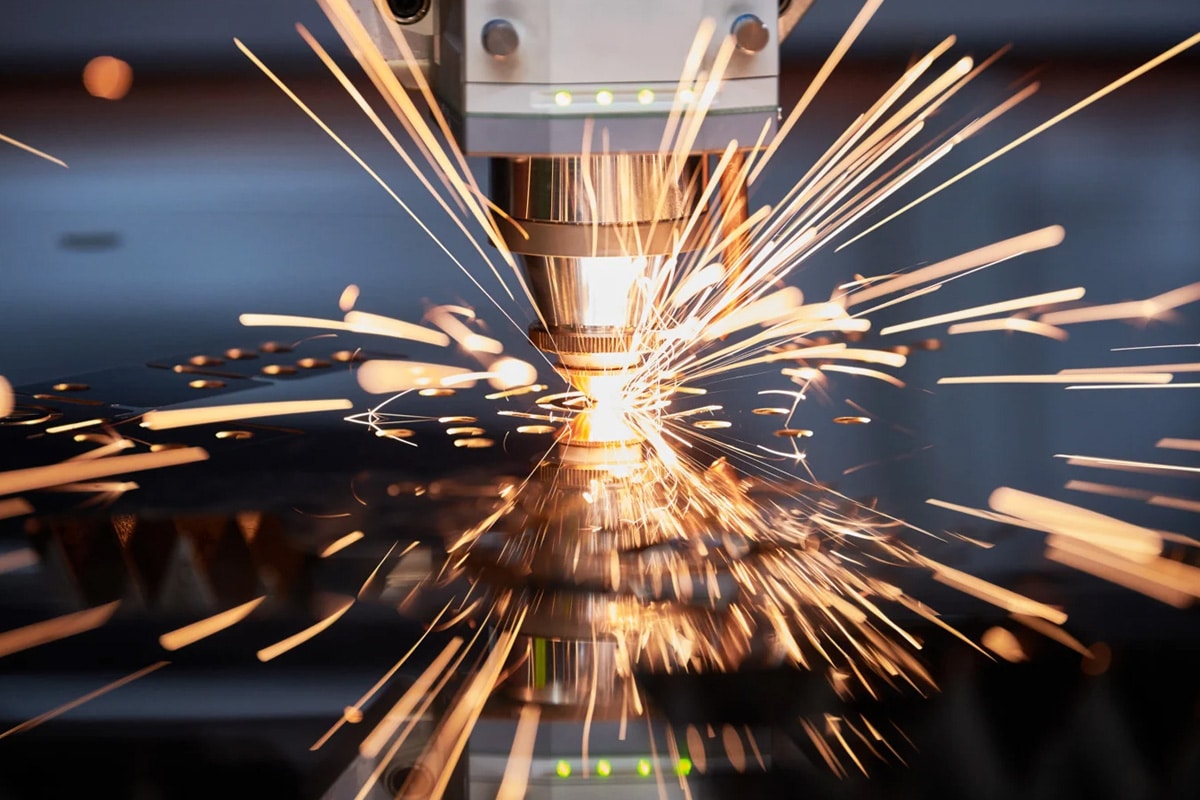 Précautions d'emploi de la machine de découpe laser à fibre - AccTek Laser